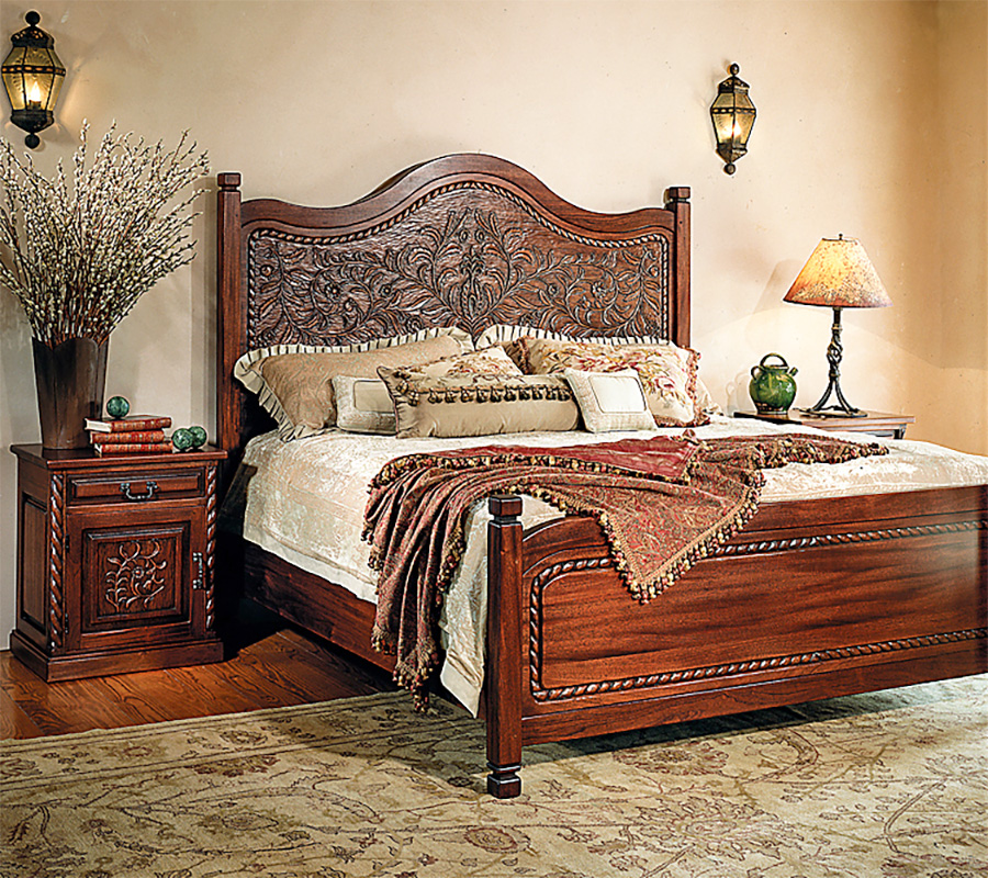 Flor Sylvestre Bed and Bedside Table - Ernest Thompson